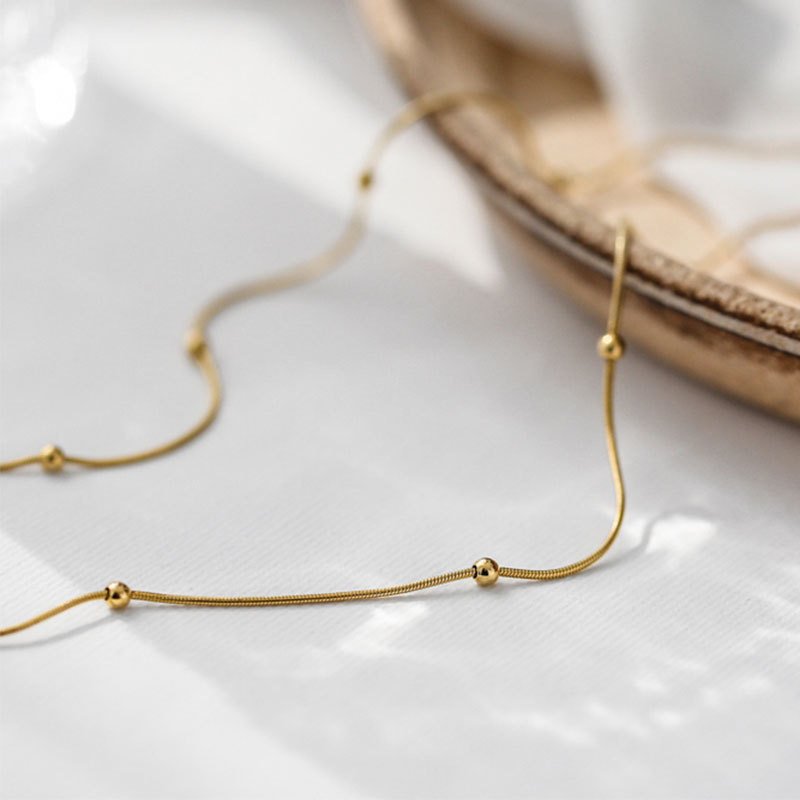Gold Dotted Chain Necklace – Minimal & Waterproof