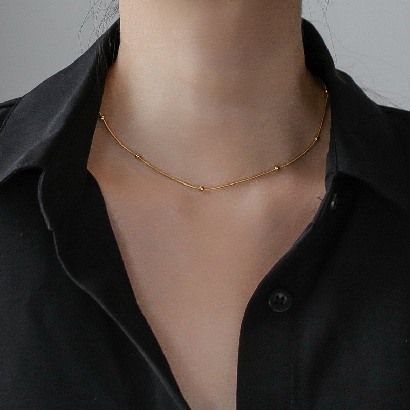 Gold Dotted Chain Necklace – Minimal & Waterproof